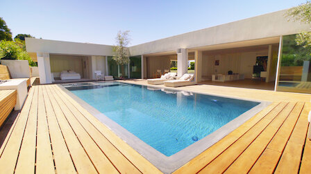 Watch Selling Sunset | Netflix Official Site